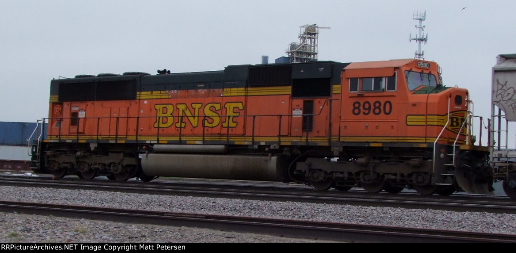 BNSF 8980